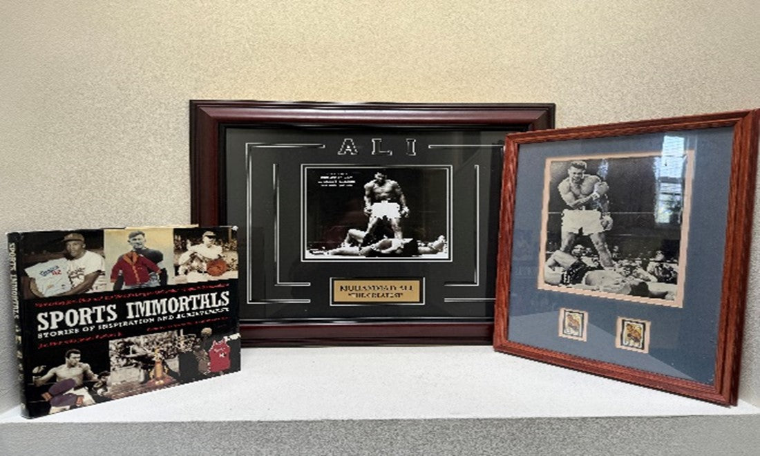 Champion’s Legacy: Muhammad Ali vs. Sonny Liston 1965 Picture with Spo ...
